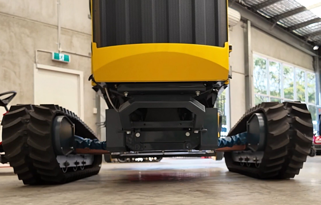 Civiline Specialist Commercial Mowers | Track 50 Remote Control Track Mower